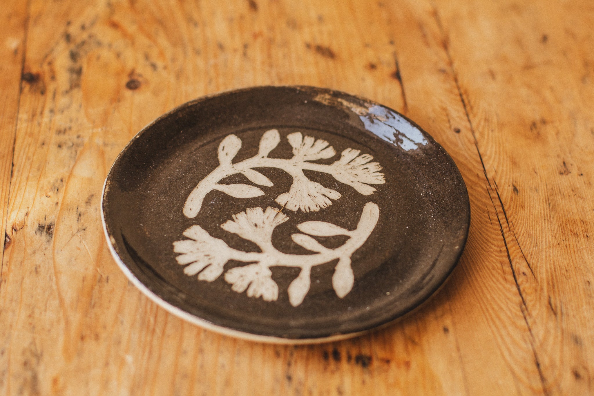 Sgraffito Small Plate – Lydia Grace Studios